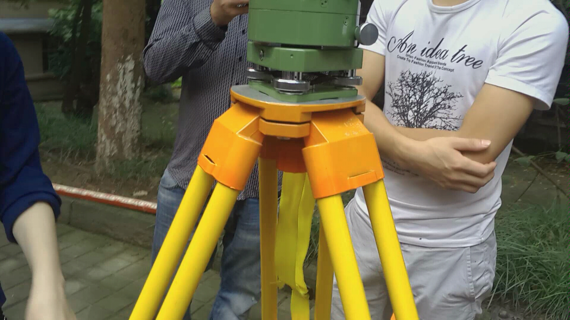 学校经纬仪测量教学