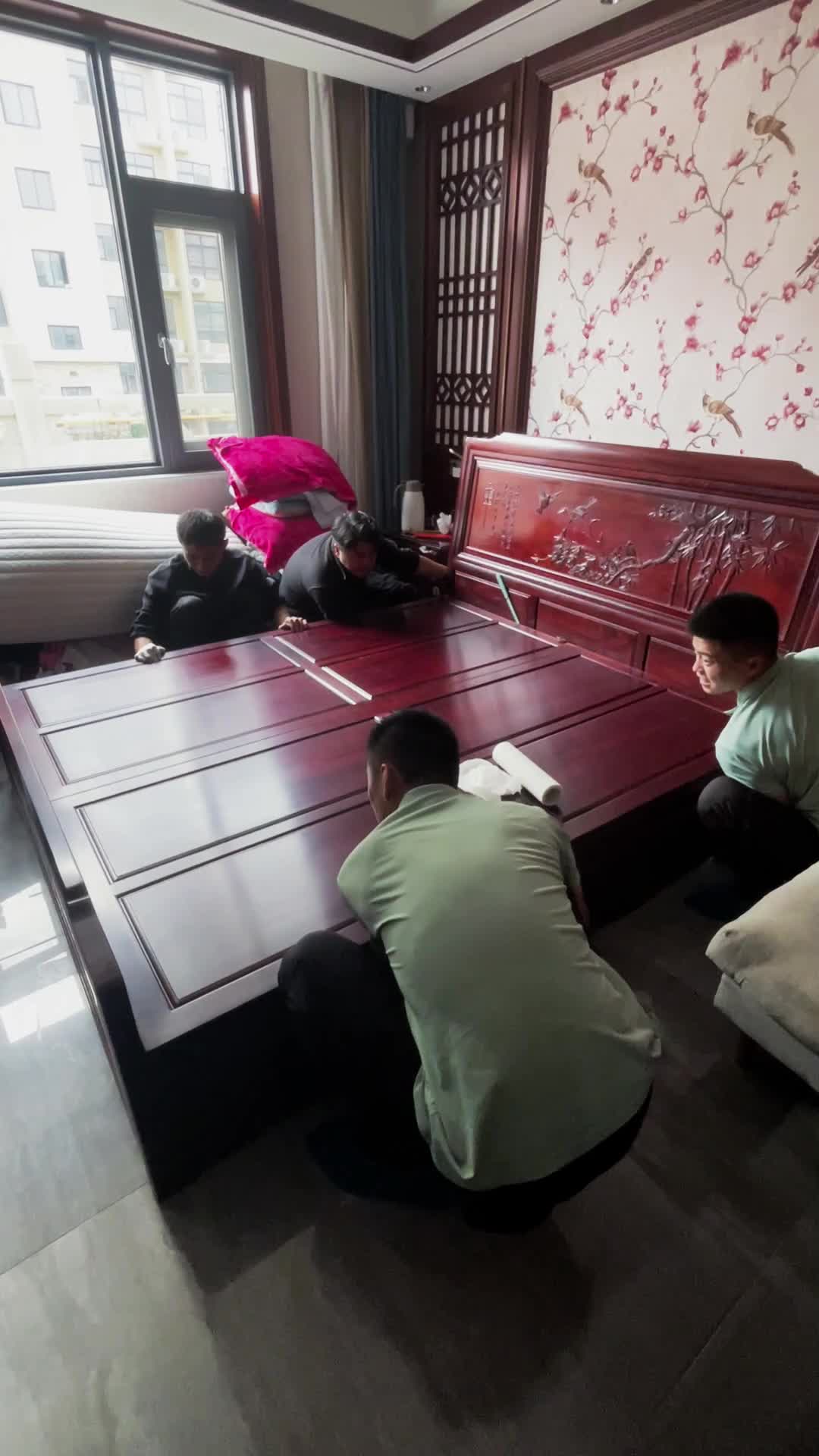 服务流程237项清洁标准之. #床下清洁 挪动清洁,清洁后复位,让死角...