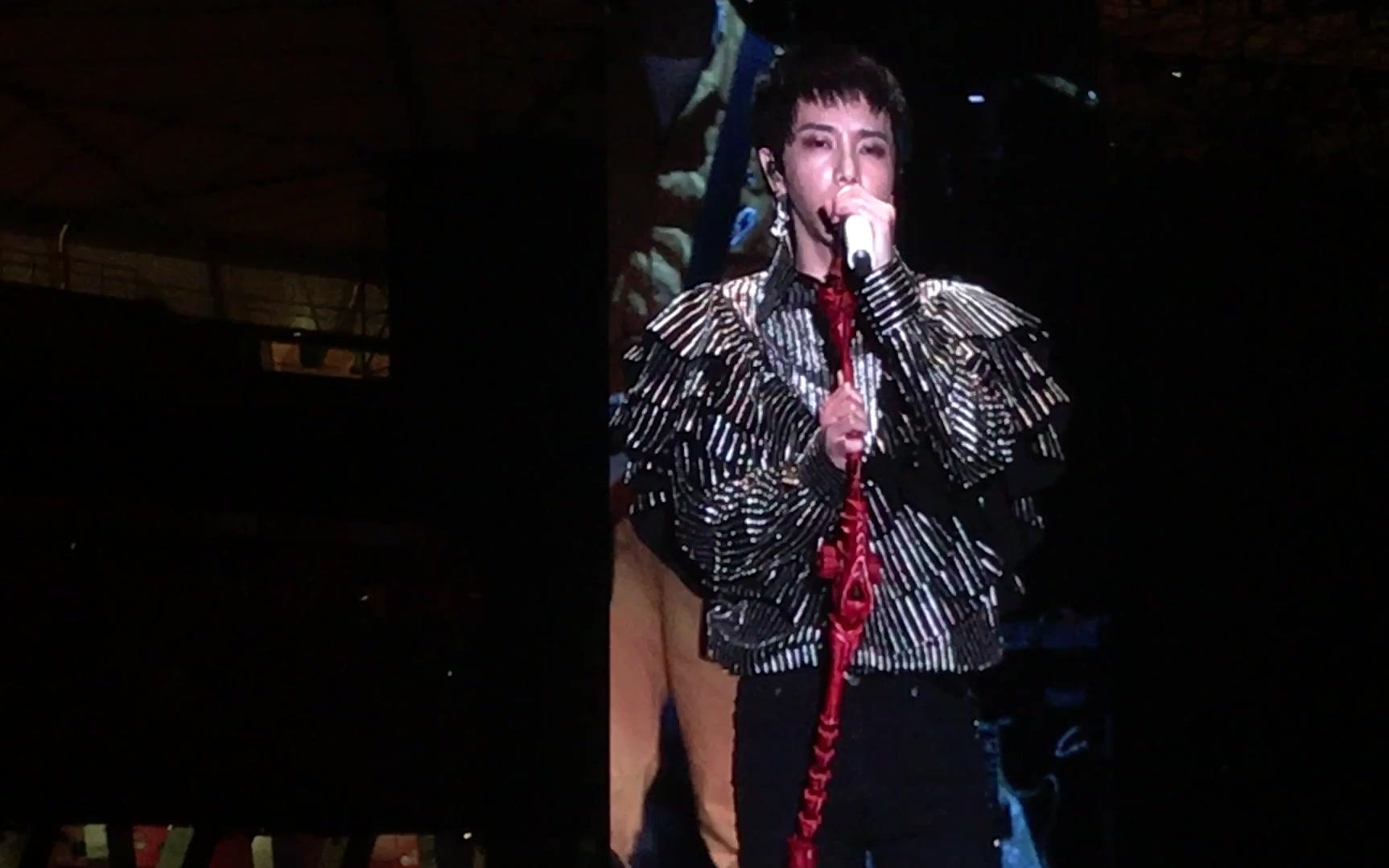 《新世界》2018华晨宇火星演唱会+5年对歌迷承诺 2分40秒始歌曲