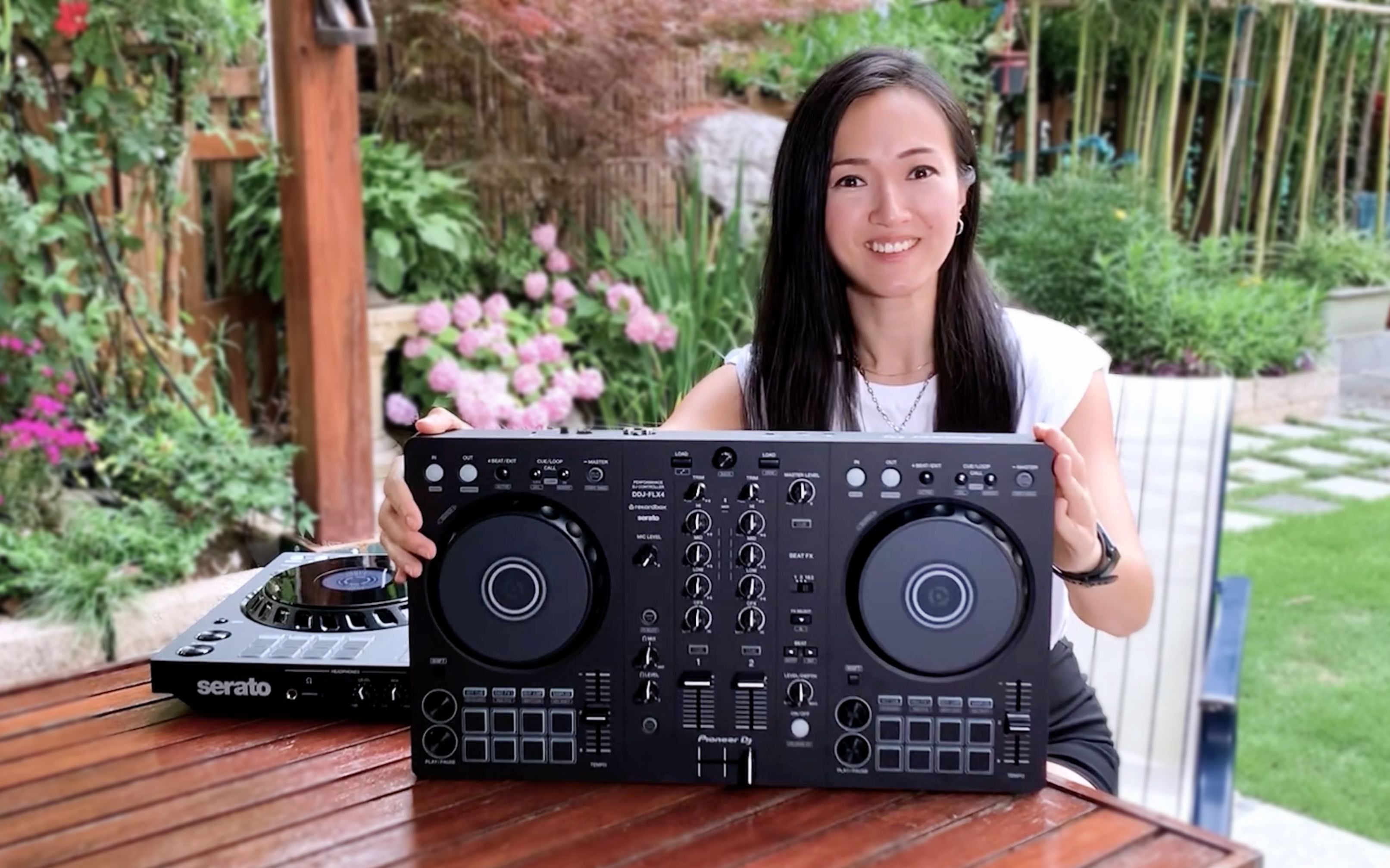 新手入门DJ台王者之战:DDJ-FLX4能否战胜DDJ-400成为性价比之王?...