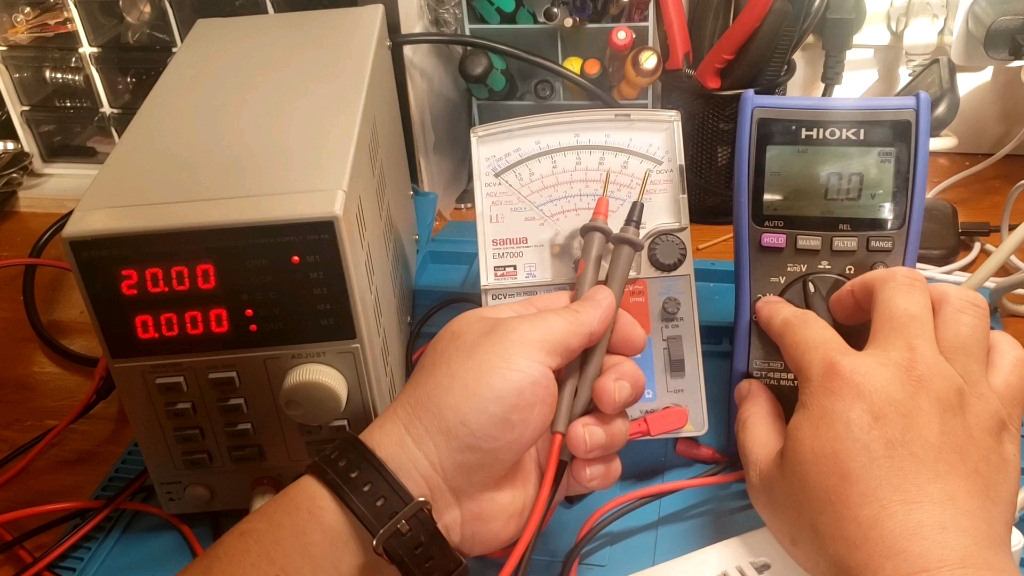 日常分享我的维修工具日置4256和三和PM7000万用表