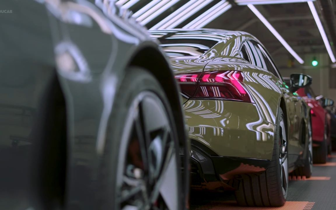 奥迪 e-tron GT 电动车 组装生产线