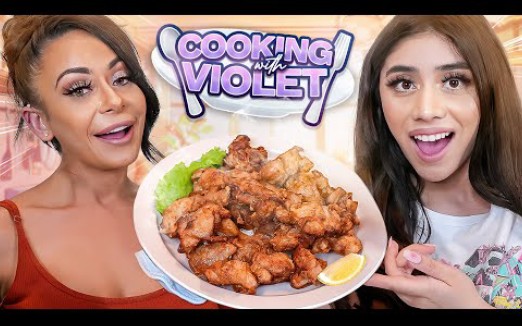 Violet Myers二次元厨房|与Kiki Klout制作动漫里的食物