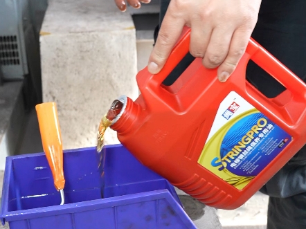 高速梯钢丝绳保养 高速电梯钢丝绳出铁粉,梯速3米每秒电梯钢丝绳保养...