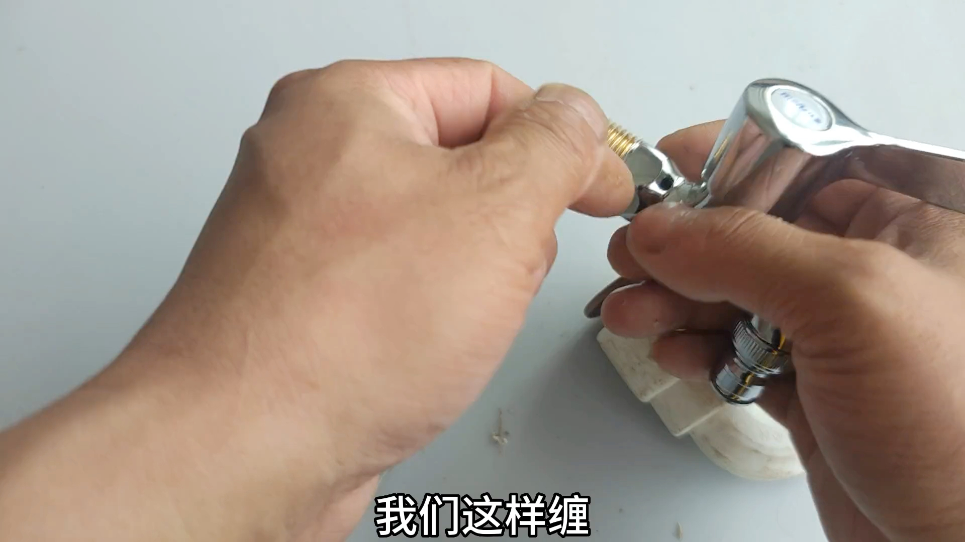 水龙头拧到最后一圈仍然是歪的,总是摆不正怎么办?教你轻松解决