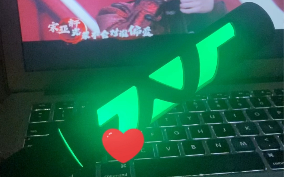 时团应援棒的正确打开方式?声控!搭配哪吒食用效果更佳喔!