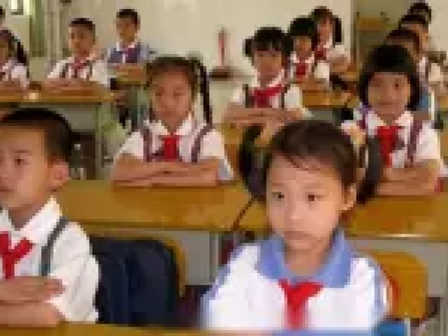 小学生日常安全教育视频 1