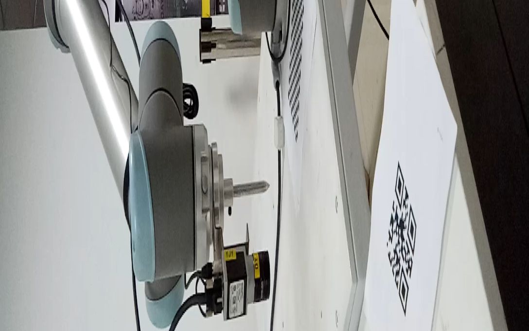 UR机器人二维码QrCode手眼标定校准-Z方向标定