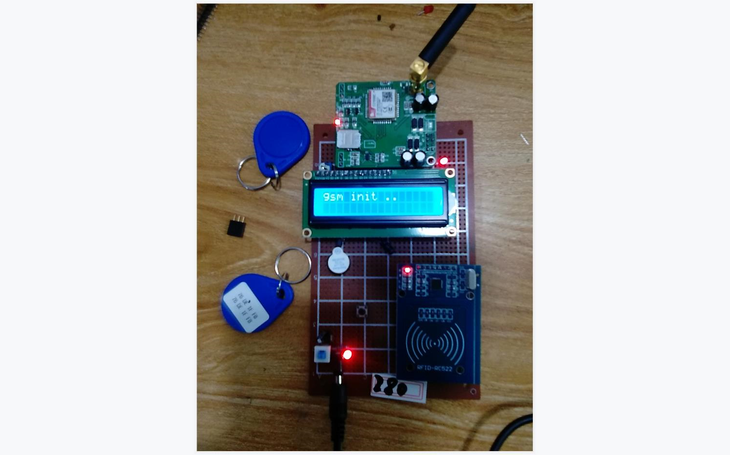 基于51单片机的超市RFID射频安全防盗报警系统设计+GSM短信上报...