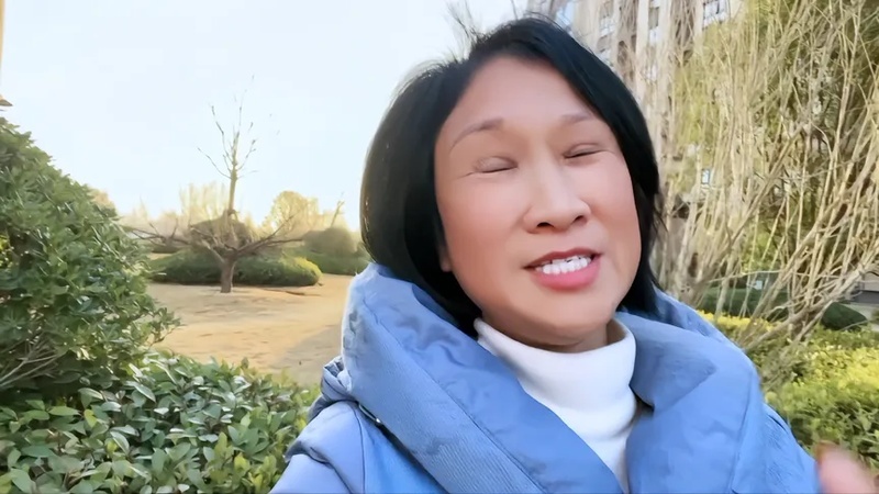 你现在就看一下你右上角显示是推荐还是精选。这两者区别很大