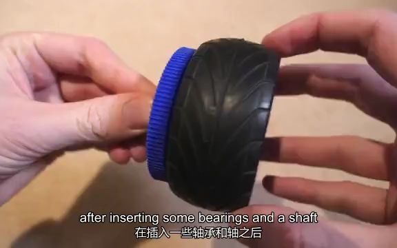 【超级电容】外国小伙利用超级电容DIY小车快到飞起~充放电超快