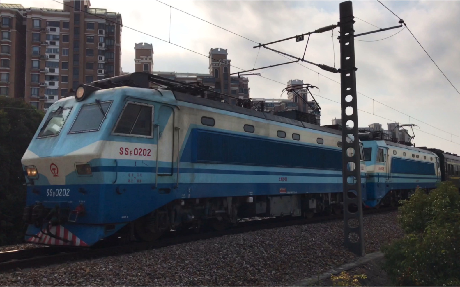 【双倍的快乐】双机韶山八牵引K576次列车