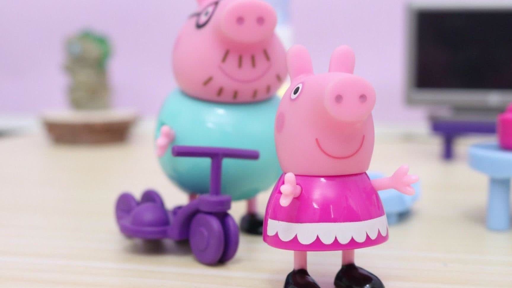 绿色出行,简单方便、健康又环保!小猪佩奇一家做得很好