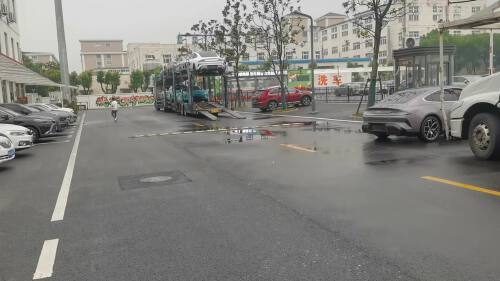 上海终于又来车了