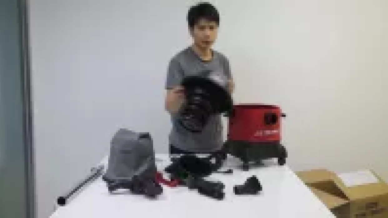 小狗桶吸D-807组装及演示使用视频