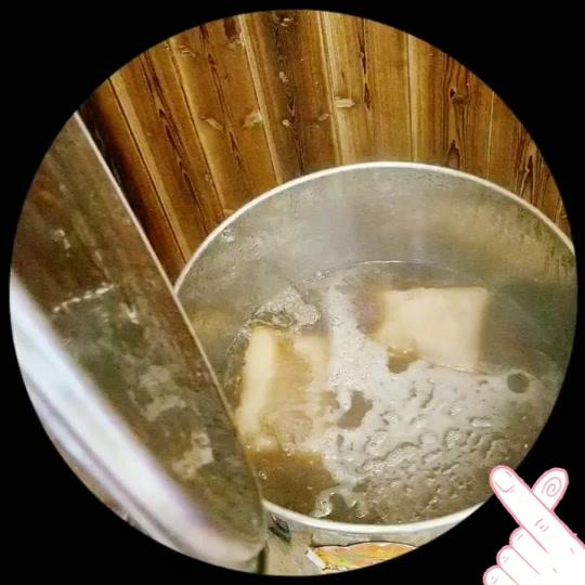 瑶浴十大功效:一,健脾助消化 二,降脂减肥(泡澡一次相当于跑步3个小时,...