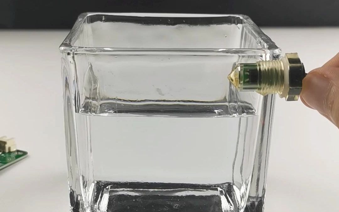 一体式光电液位传感器高低液位检测安装方式