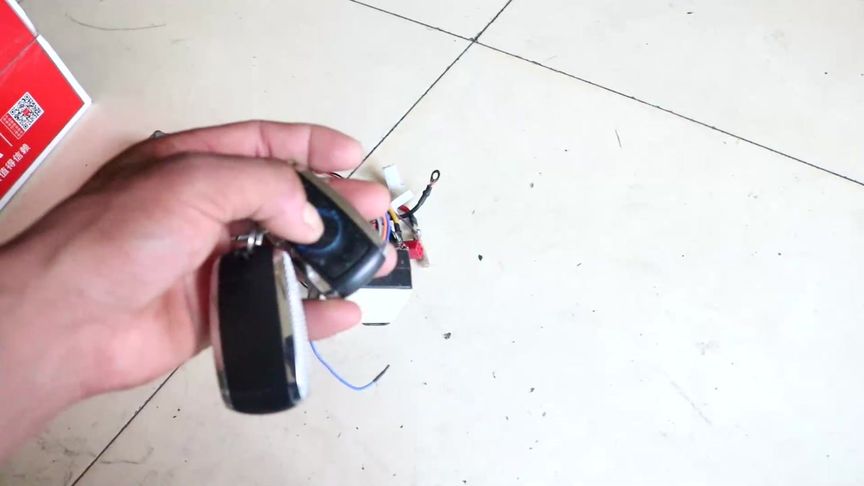 5年修车师傅教大家,电动车遥控器灵敏度的调节方法,非常实用