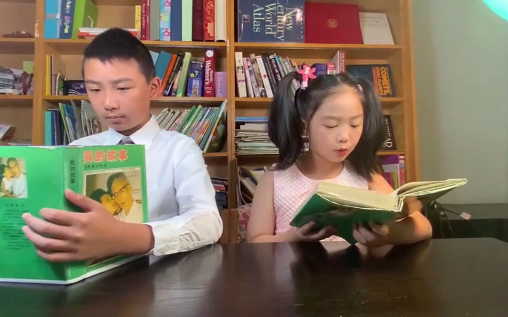 Host Junior 我是小主播 第7期 读书阁 《我的故事》第二章 中英双语