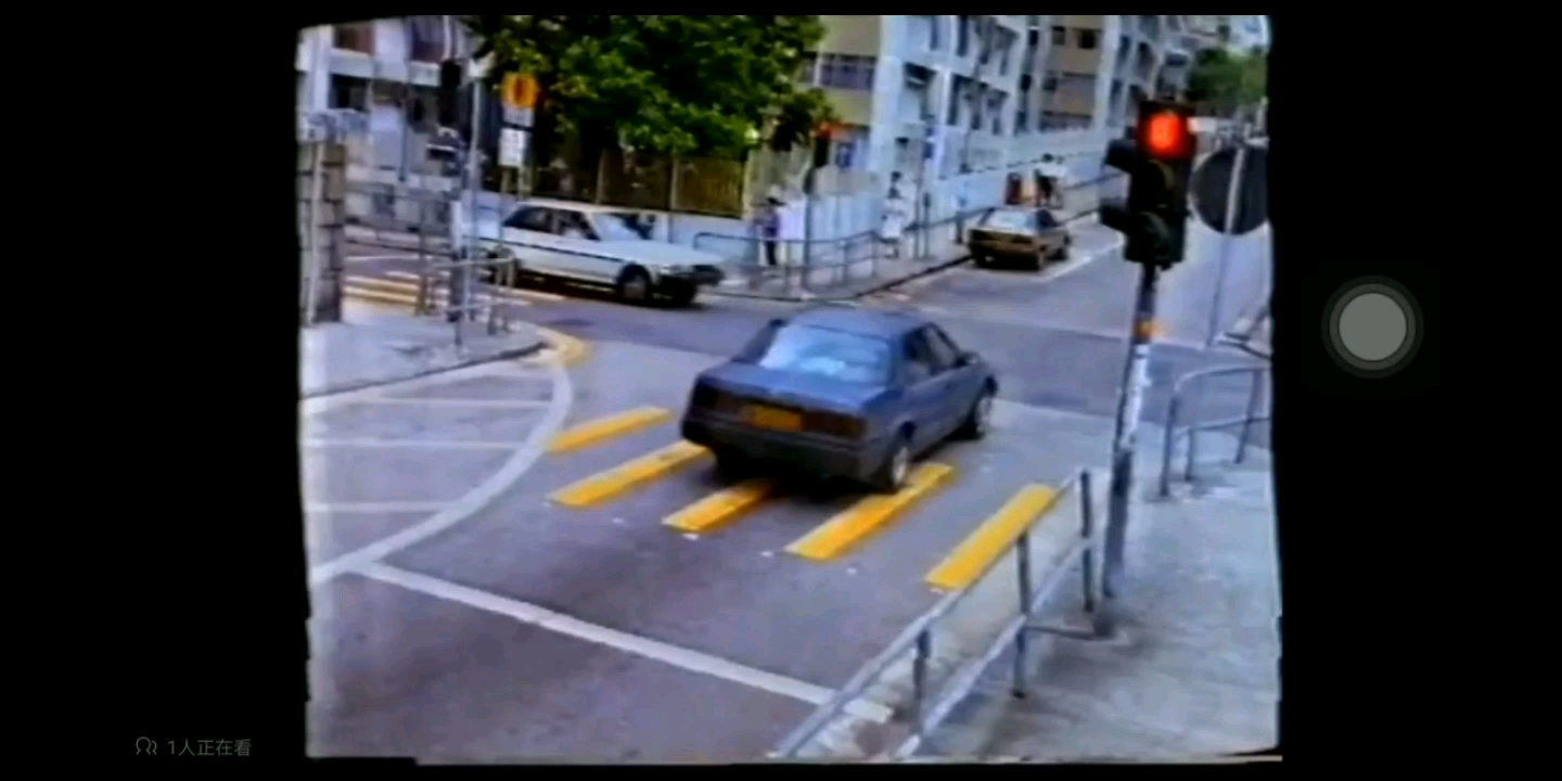 香港政府公益广告:扣上前后安全带 宝贵生命可保障(1995)