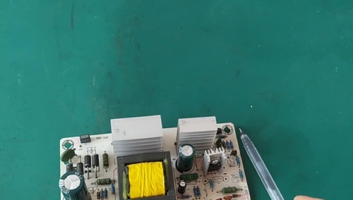 开关电源工作原理维修,艾玛电动车充电器