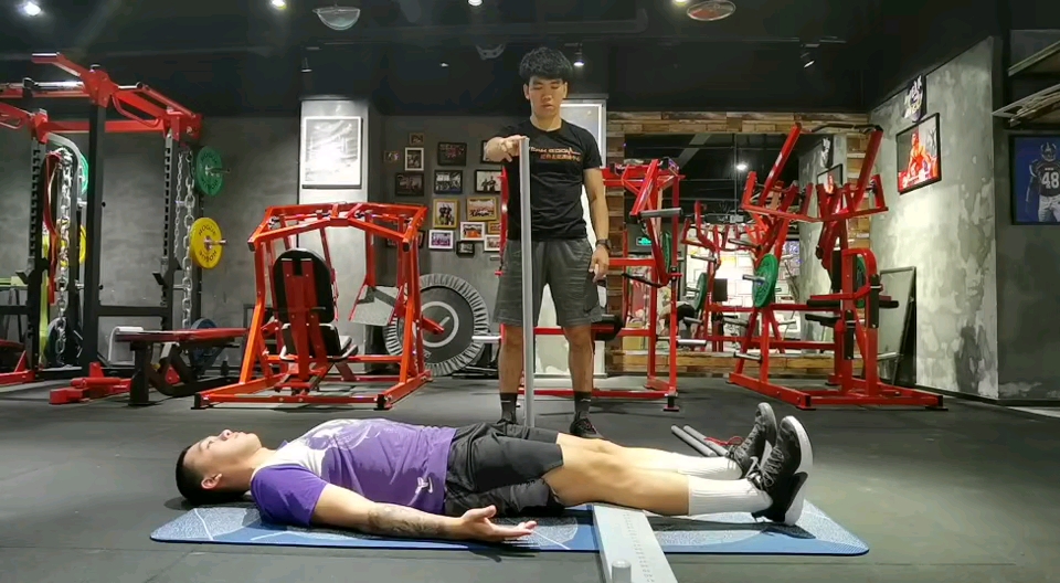 给新运动员做一下FMS测试