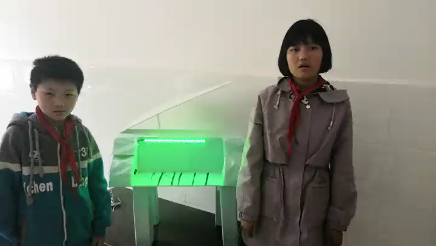 手工制作无按键电子钢琴--农村学生参加省级电脑制作活动获奖作品