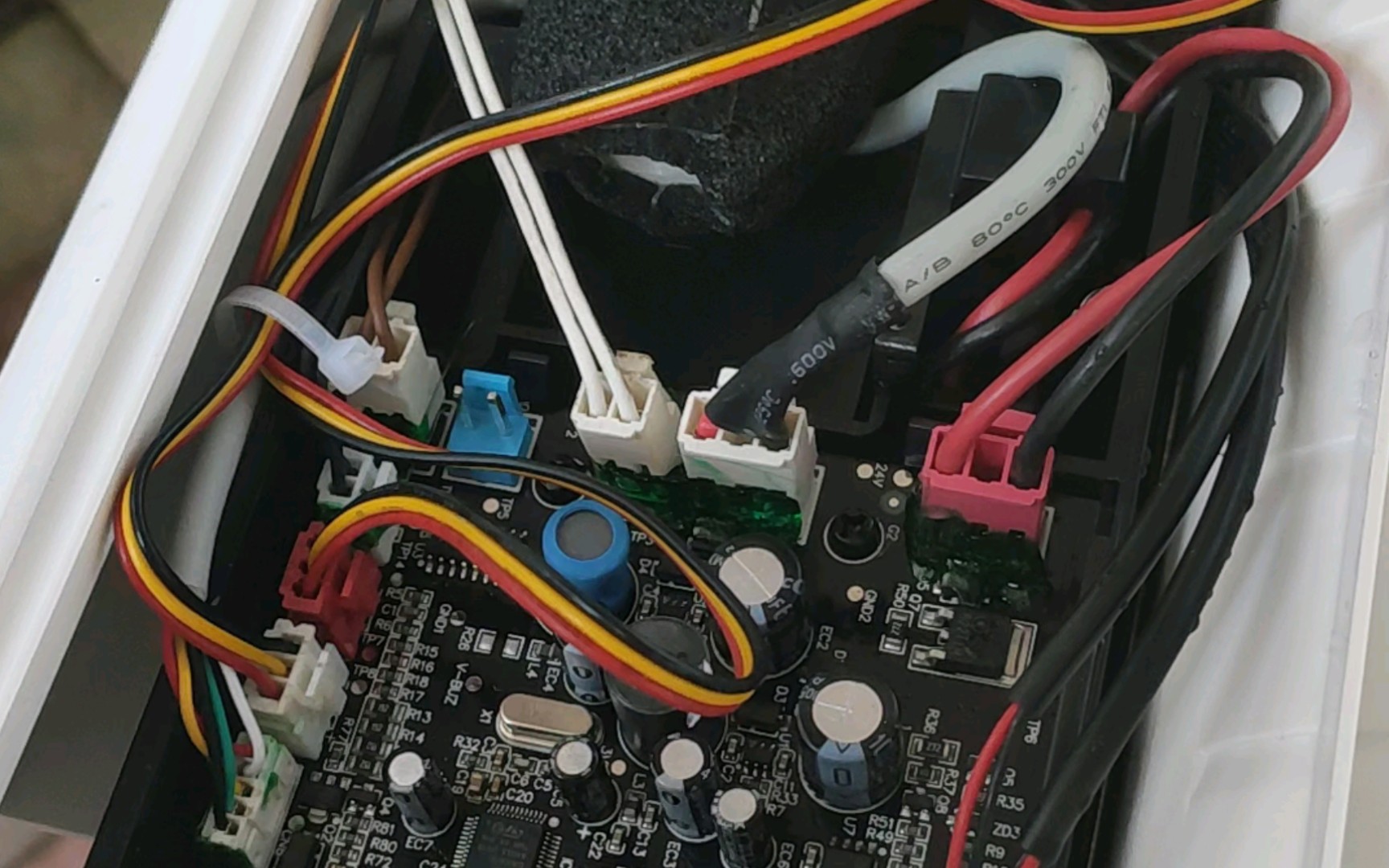 小米净水器600g出水断断续续?电机频繁启停?25块钱自己动手维修...