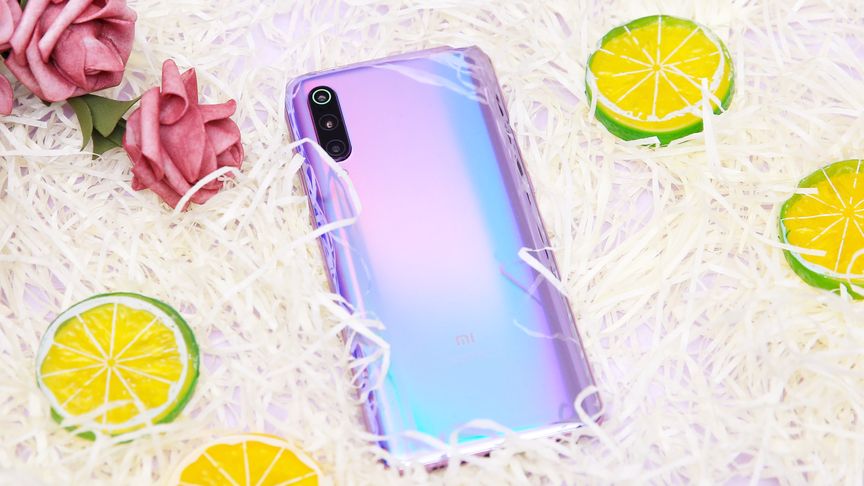 手机中的耗电三大户”,微信是耗电最大的,每小时耗电量占10%