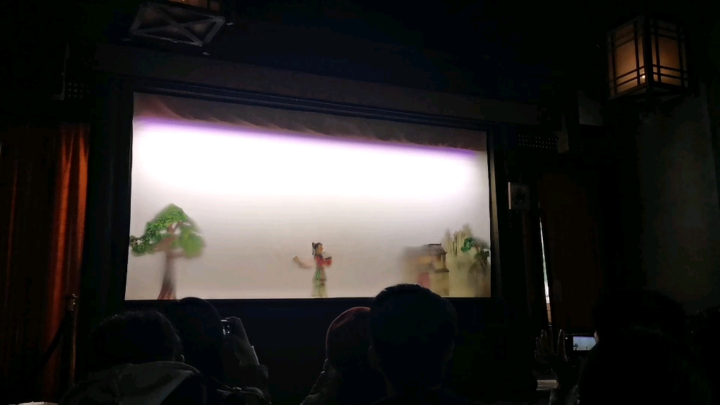 郑州建业华谊兄弟电影小镇—皮影居表演节目—皮影戏《花木兰》片段