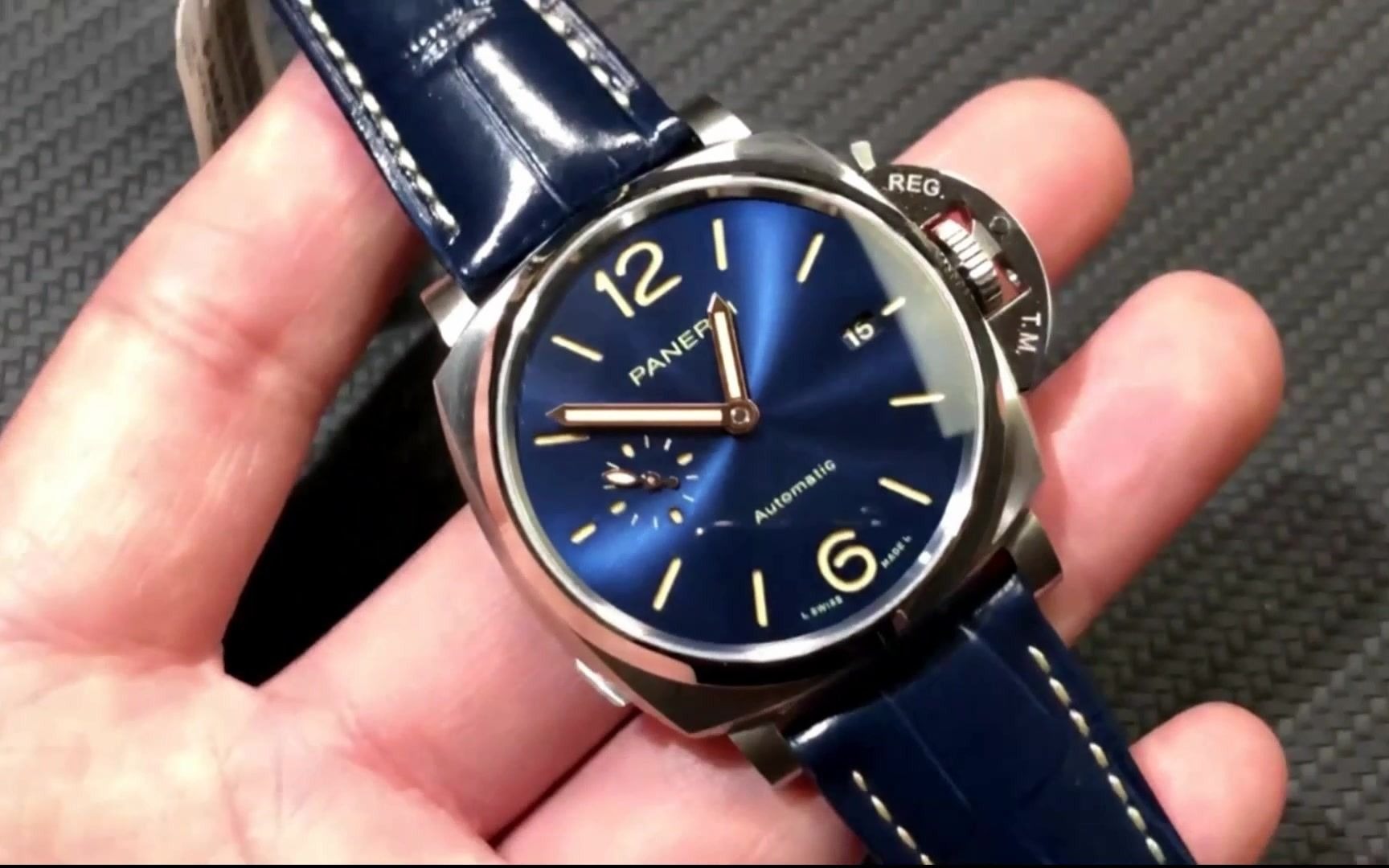 ...927,蓝色放射纹表盘,小尺寸男女皆宜,教您如何分表假表【手表评测】