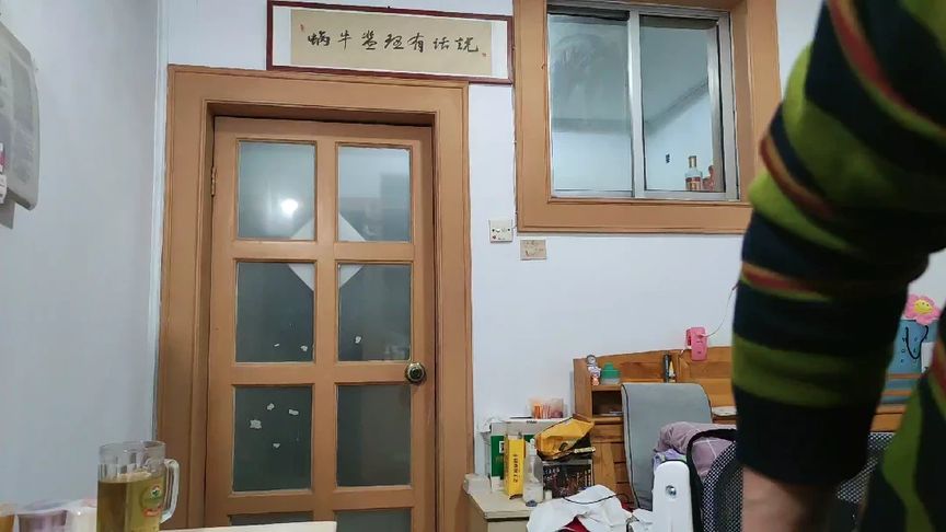 蜗牛监理:103、明框玻璃幕墙安装之扣盖、压板及注胶