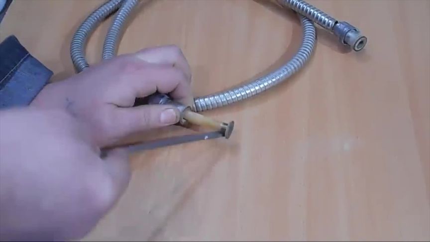 不看不知道,原来废旧花洒管子还有这用途,一般人绝对想不到