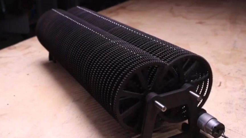 终极版齿轮减速器,最后一个转动需要多少年?我想知道是什么原理