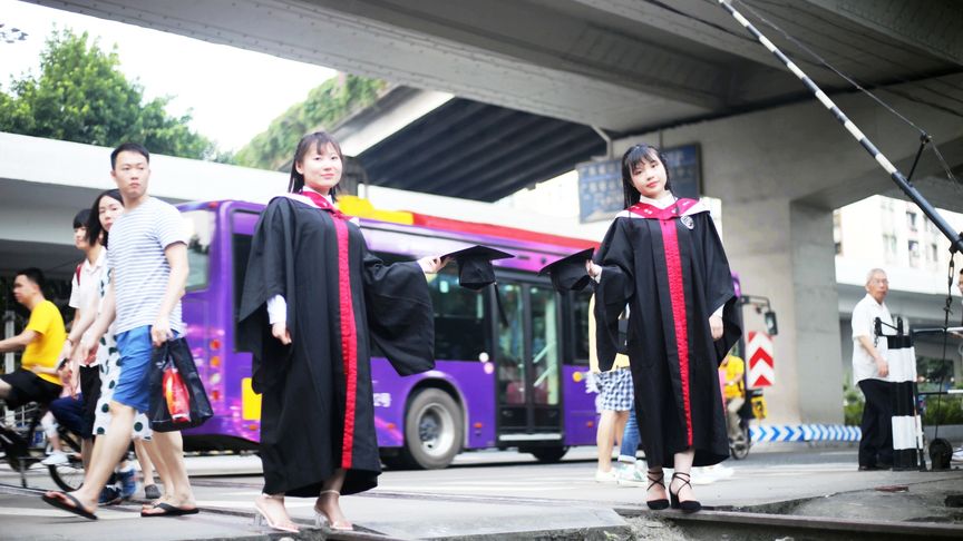 广州中医药大学,毕业季不想说再见愿重返仍还青春