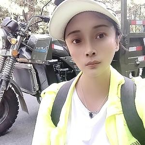 旅游爱骑小三轮 