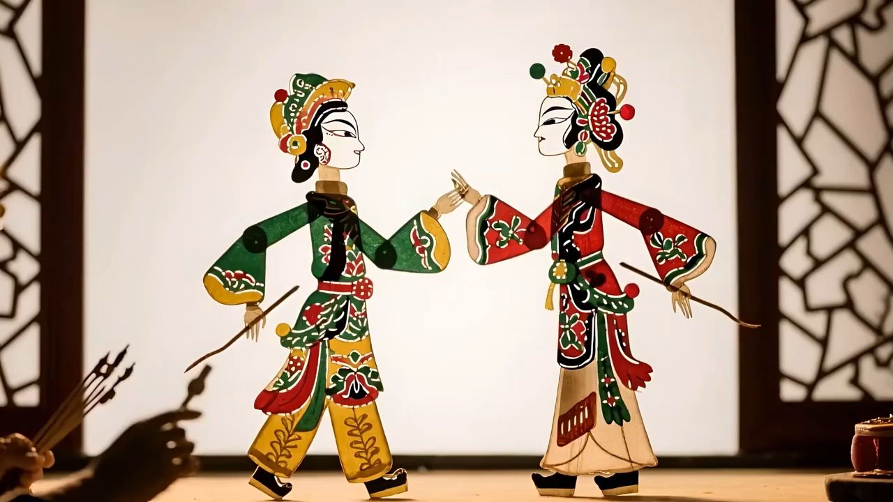 S34《皮影戏非遗中国传统文化》民间艺术传承手艺人视频素材