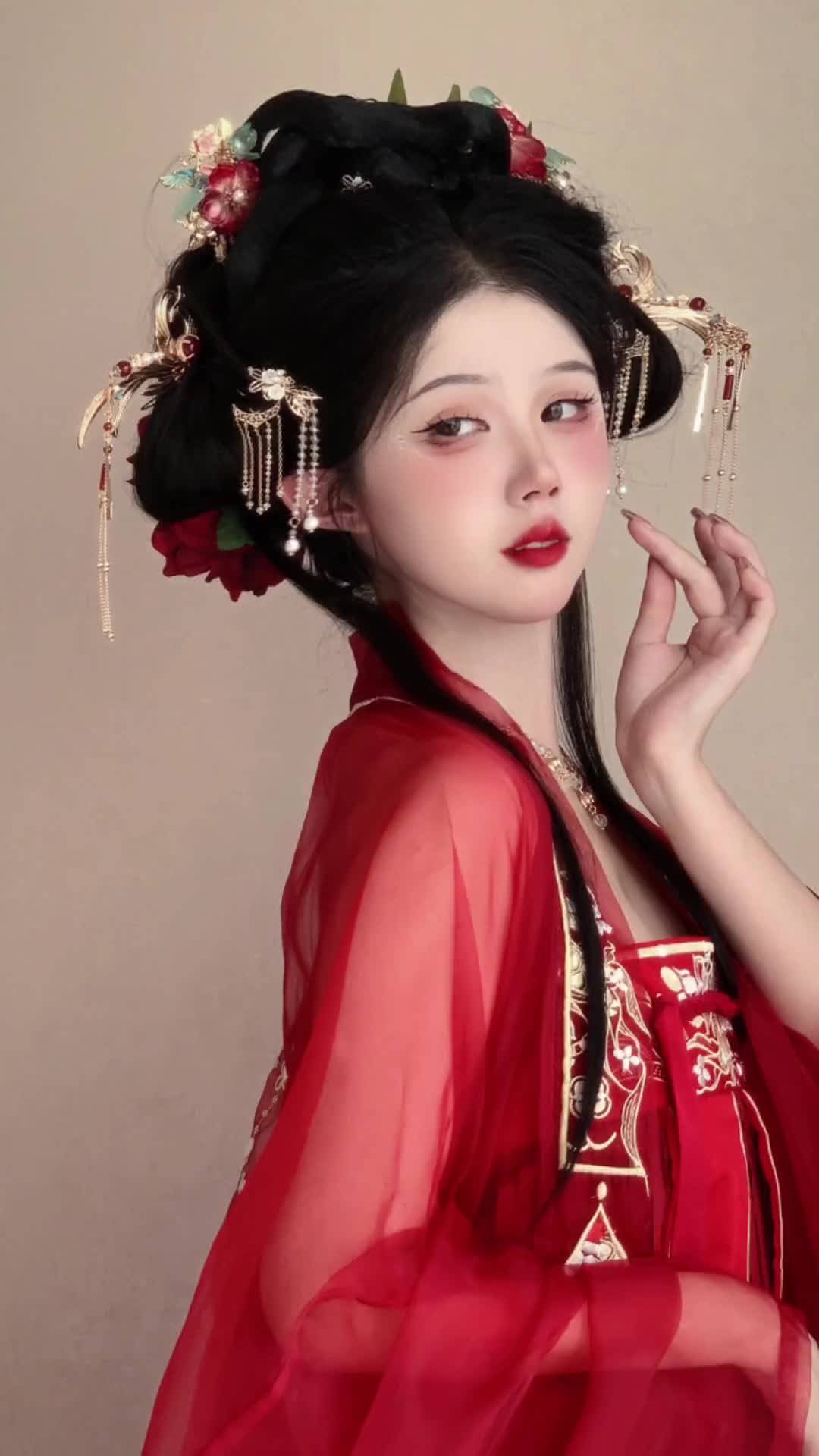 "小道士,你不怕我?"