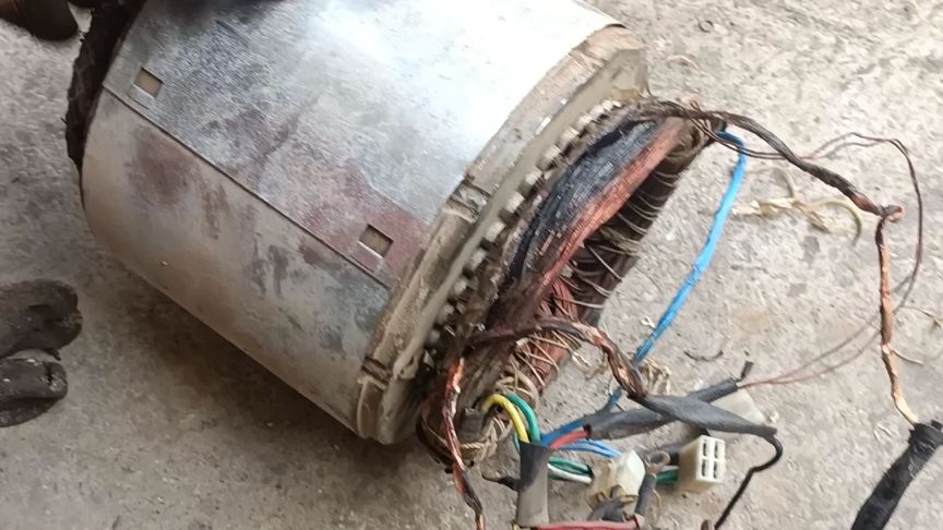 汽油发电机,定子线圈维修,以及与调节器接线方法。