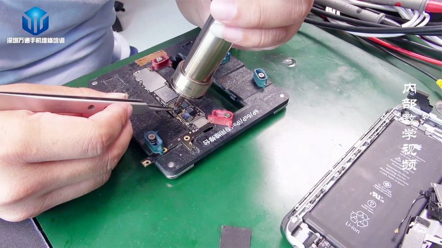 iPhone6P机身发烫待机时间短指南针失效 苹果手机维修