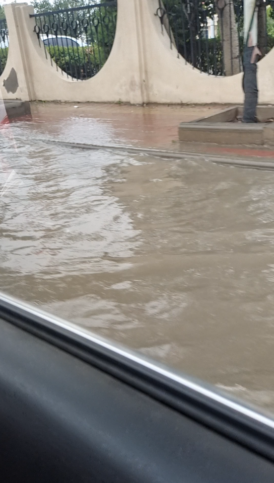 让我们荡起双桨～