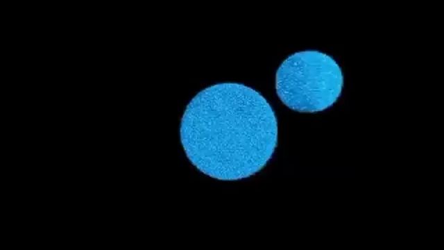 模拟两颗行星碰撞,到再生的全过程