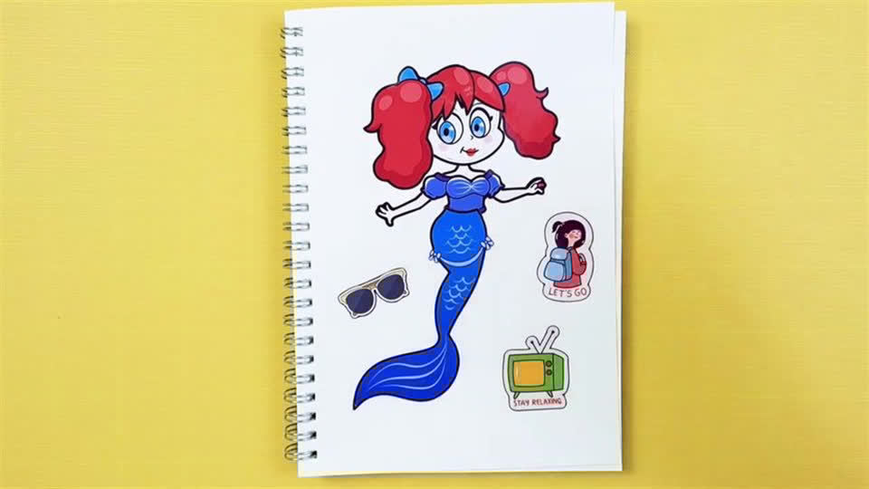 可爱的美人鱼卡通人物来咯,都贴在本子上,真好玩动漫卡通