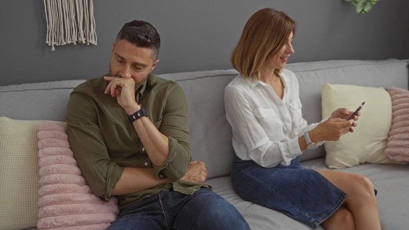 聊微信加了附近人,我犯了不该发生的错,苦等一年等来老公要离婚