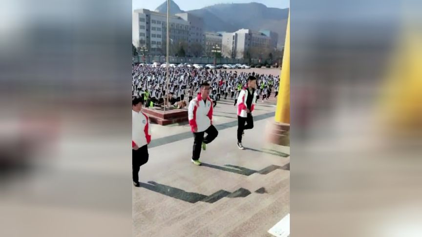 这个学校的校长真英明,再也不怕孩子不喜欢运动了