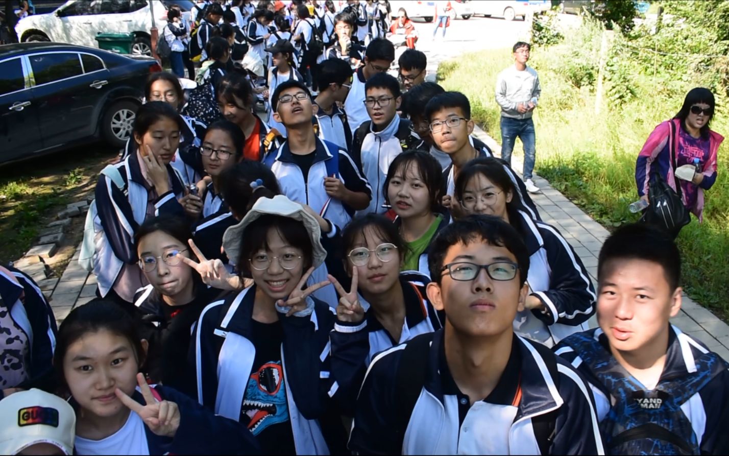 致高中生 高三你好!高三开学式暨远足活动