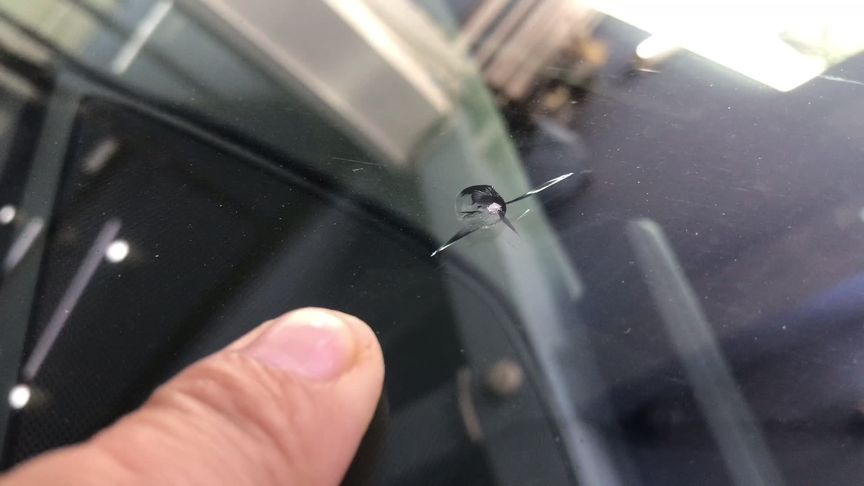 风挡玻璃受损可以修复,人心受伤难于复原#挡风玻璃修复