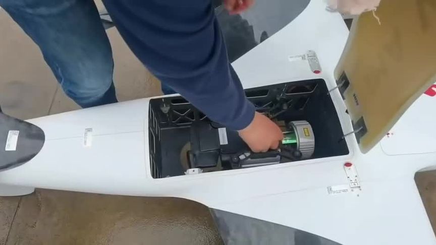 V10标配电池扩展坞,采用分布式电源管理系统