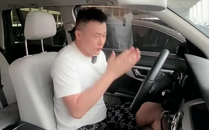 油表灯亮了不要慌找加油站就行! 每天分享汽车知识 快说车 汽车小常识