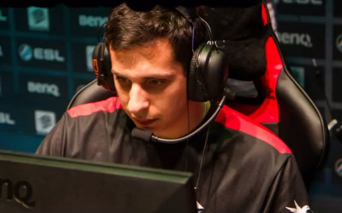 CSGO名词解析:爆闪 What is a Pop flash